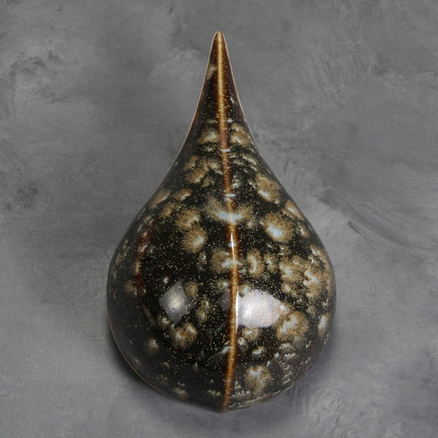 Fool’s Gold over Blue Hydrangea | glazeshare