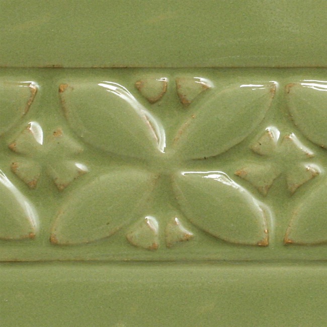 PC-46 Lustrous Jade by Amaco - Glaze Combinations | GlazeShare