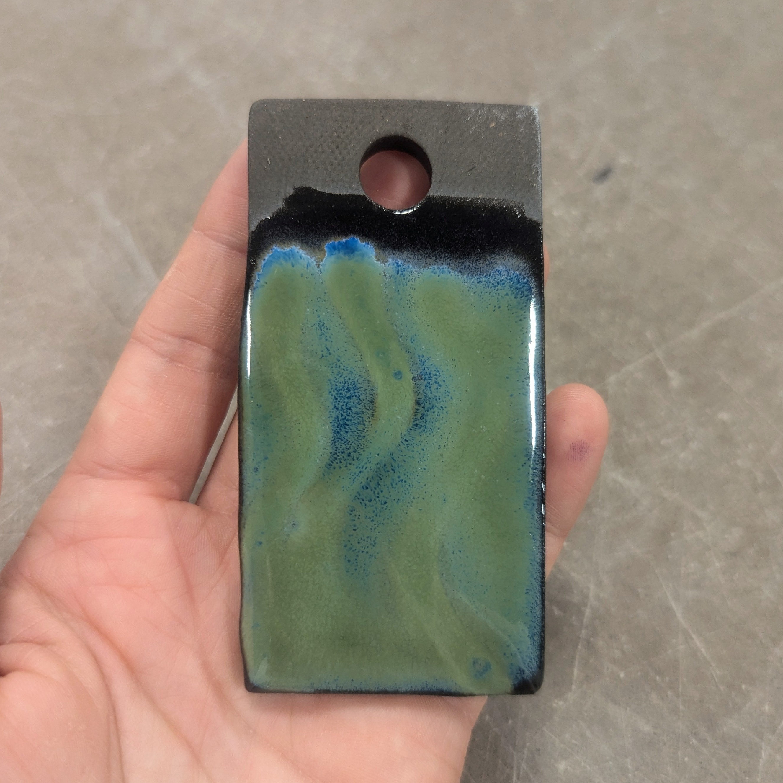 Seaweed over Indigo Float over Obsidian | glazeshare